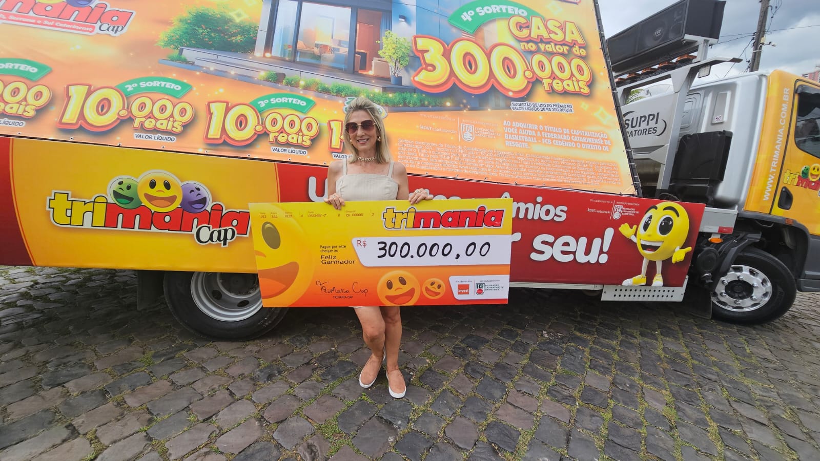 Lageana ganha 300 mil na Trimania - Notícia no Ato